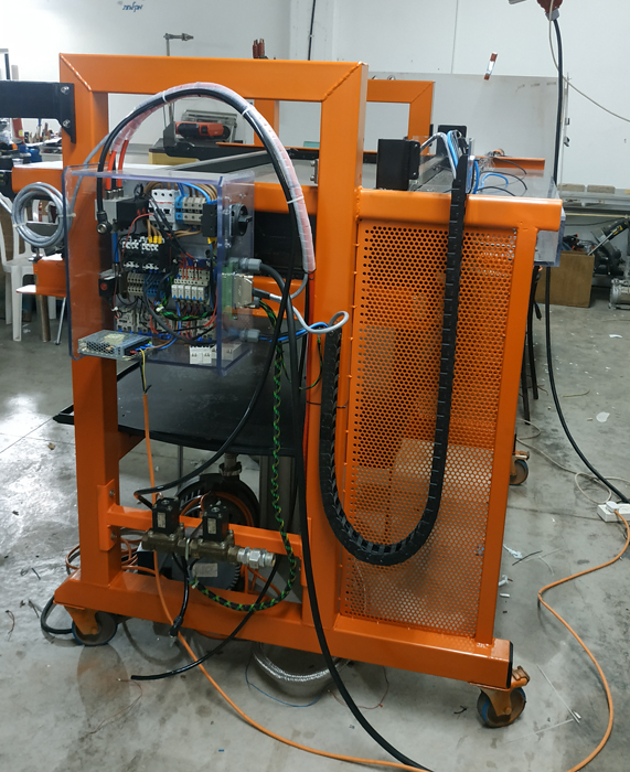 מכונת וואקום פורמינג – Edrey systems engineering